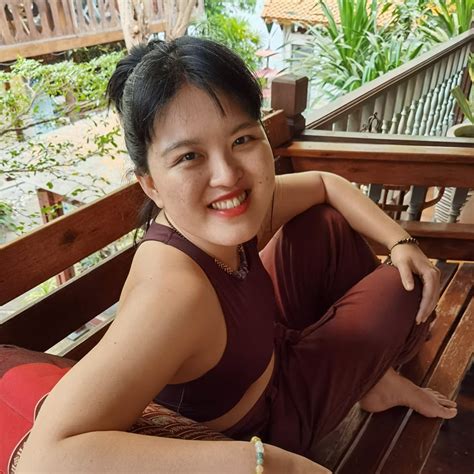 About Hui Ying Chin Healerhui Medium