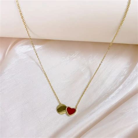 سلسلة الترقوة على شكل قلب أحمر صغير من التيتانيوم الصلب Temu Saudi Arabia