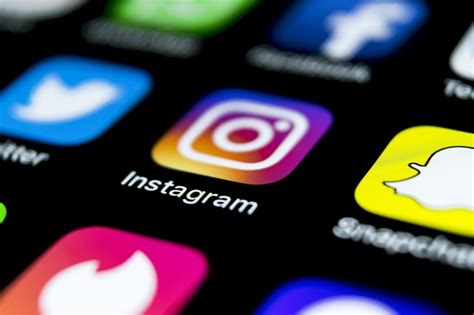 Lorraine Il Demandait Des Nudes De Coll Giennes Sur Instagram Tout En Appelant Les Violer