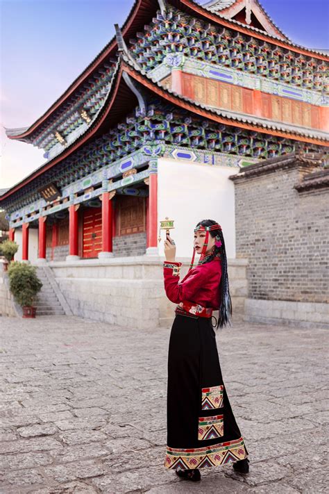 [Язык художественного изображения] 2022 05 26 Таши Деле Денгваер V2ph