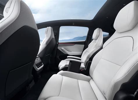 Tesla Model Y L Launched In China 6 Seats Longer Body Up To 751 Km