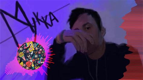 песня Music МУККА А у меня во дворе ходит девочка с каре Youtube