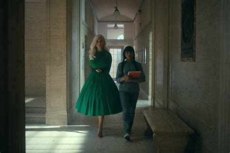 ‘the Umbrella Academy Kate Walsh And Costume Designer Christopher