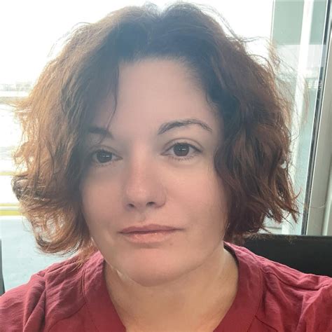 Nadia Lipes Вообще все это весьма забавно 14 лет Facebook