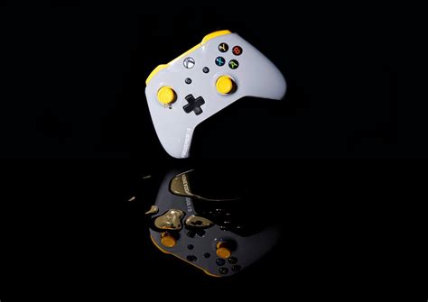 Limited Edition Xbox Controller Helps Greasy Gamers Get A Grip