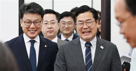 6월 추경 못 박은 與 최소 21조 띄웠으나 전국민지원금 선별 가능성