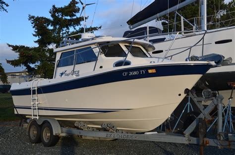 Lindell Yachts Offshore Fishing Boats Featured In Cult Classics