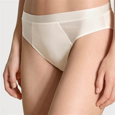 Calida Damen Slip Briefs Serie Cate Klassischer Slip Satinblenden