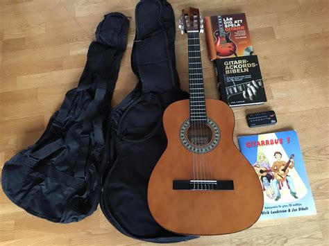 Gitarr Barnungdom In 268 32 Svalöv Für 70000 Sek Zum Verkauf Shpock De