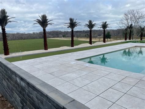 Top Things To Know When Building A Deck Around A Pool