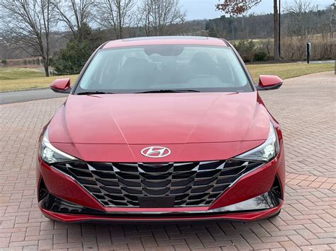 2021 Hyundai Elantra Pictures U S News