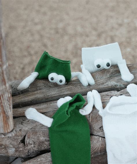 [🚀당일출고 💛묶음할인] 양말 왕눈이 자석양말 손잡는 커플양말 Sns대란템 우정템 우정양말 에이블리