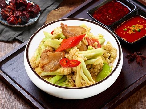 花菜炒肉 花瓣网