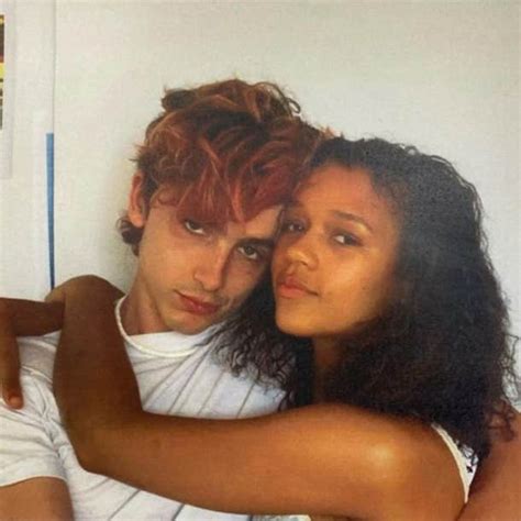 Who Has Timothee Chalamet Dated Inside His Dating History Past Girlfriends And Rumored