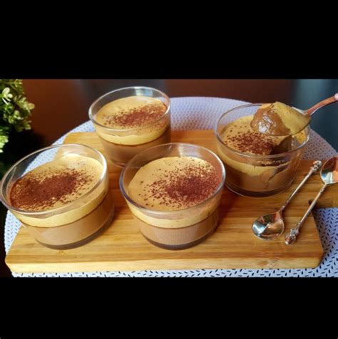 Имате ли Нескафе и малко мляко Забъркайте това нежно кремче засенчва