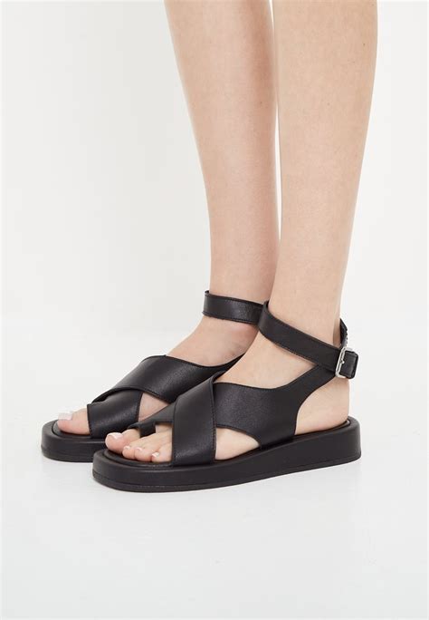 Cesare Gaspari Sandały/czarny - Zalando.pl