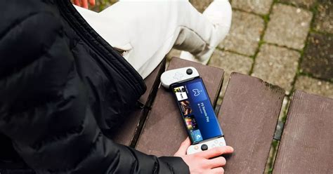 The Backbone One Usb C Controller Now Works With Iphone 15 For On The Go Gaming Daily Star