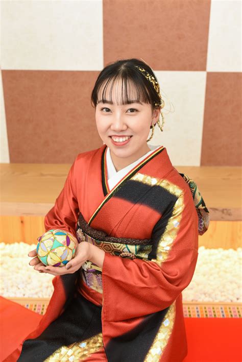 ママ振で撮影 三条店 ｜ 振袖レンタルの振袖1番館 ･ フォトスタジオbm