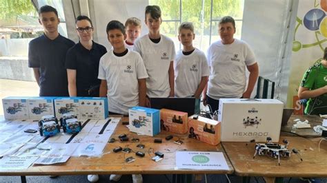 Noa Turk On Linkedin Programming Robots Codeclub Volunteering