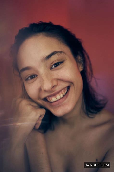 Sofia Toledo Sexy Gets Topless Showing Her Tits In A Photoshoot By