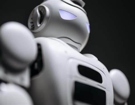 Linkedin Hits 1 Billion Customers Launches Ai Chatbot Coach Tech World