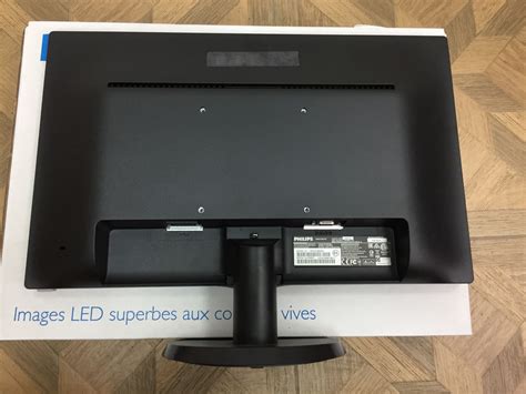 Монитор Philips 193V5LSB2/10(62) 18.5 — купить в интернет-магазине ...
