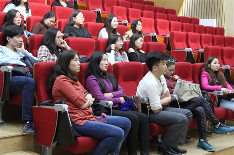 Боловсролын магадлан итгэмжлэх үндэсний зөвлөлийн шинжээчдийн баг… Монгол Улсын Их Сургууль