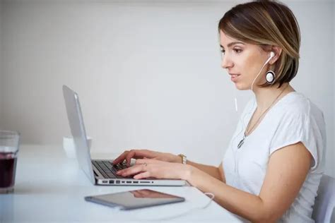 Top 15 Chat Moderator Job Interview Questions And Answers Free Ziprecruiter