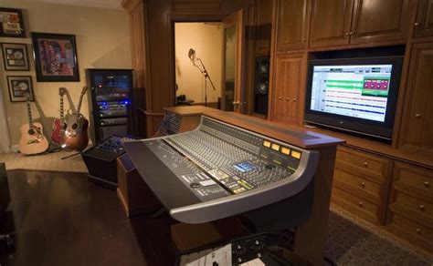 AWS δelta Solid State Logic AWS δelta Solid State Logic