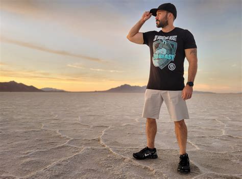 3d artist recreated infamous yandere simulator toothbrush that has 5k polygons artist and