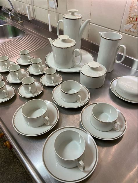 Jogo De Chá E Café Completo Móvel De Cozinha Médaillon Usado 82623259 Enjoei