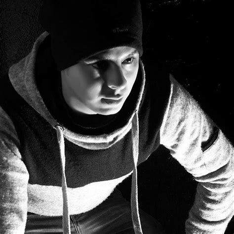 فيفتي يانو Youtube