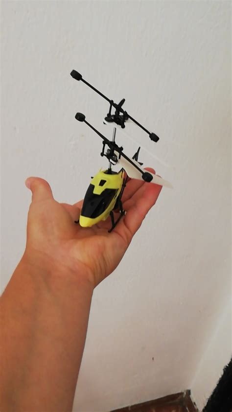 Купити Літаючий Usb вертоліт з сенсорним керуванням рукою в Україні Найнижча ціна на Літаючий