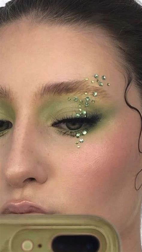 Green Eyeshadow Ideas Green Makeup Saint Patricks Day Makeup Green