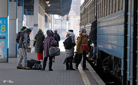 Українські біженці в Польщі платитимуть за проживання у закладах