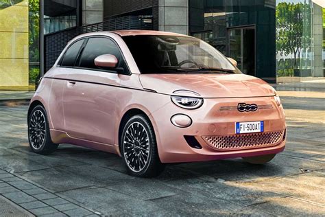 New Fiat 500 Hybrid Why The 2025 Version Is A Bit Disappointing