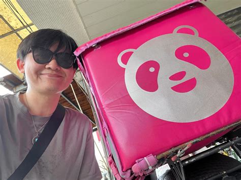 终于，终于我睡了一个好觉～明天相对行程不那么忙了，也该回去咯～台湾真的好热！紧接着暑期大概一个月的时间跑11座城市，自己要继续加油💪～手头的