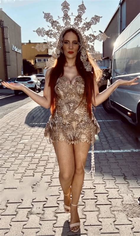 Simone Simons Porn Pictures Xxx Photos Sex Images Pictoa