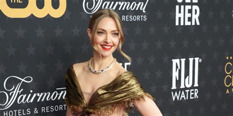 Amanda Seyfried Had A Wardrobe Malfunction In A Vintage Dior Cut Out Dress