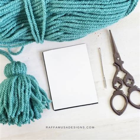 How To Make Yarn Tassels RaffamusaDesigns