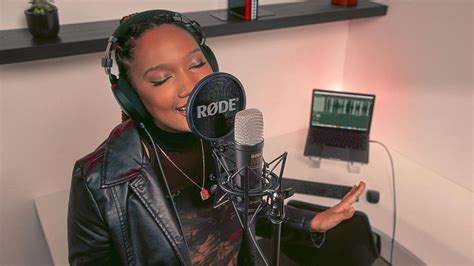 RØdes New Nt1 5th Generation Condenser Microphone Is The First With 32 Bit Float Digital Output