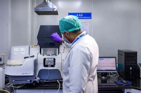 Testing Laboratory Worlds Largest Ayurvedic Eye Care Network