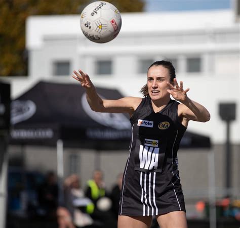 Magpies Push Netball Ladder Leaders All The Way