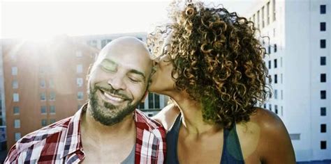 How To Know When A Woman Is Sexually Attracted To You