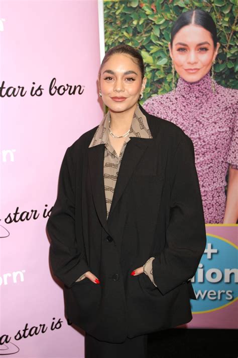 Celebrity Photos