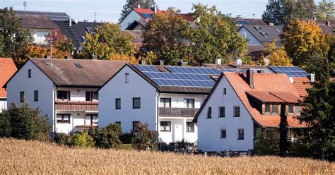 Germany's Thermondo offers rental option on home heat pumps | Reuters