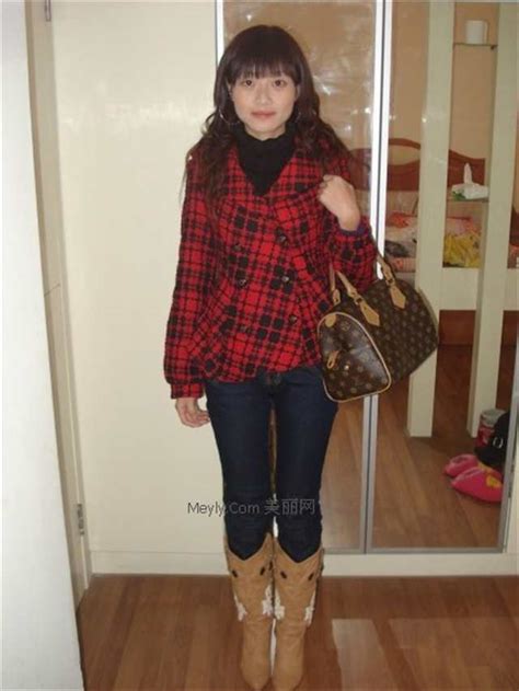 网友实拍天使mm冬季自拍show 女人吧