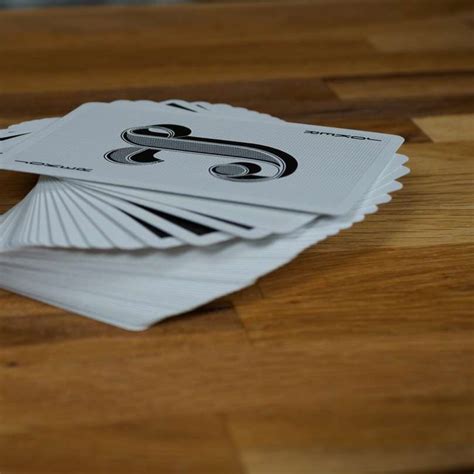 Бяла книга за кафявата дървена маса плъзгащ се пъзел на Slidingtiles