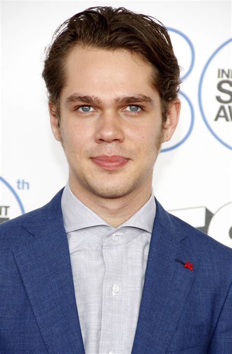Ellar Coltrane 2025 Dating Net Worth Tattoos Smoking And Body Facts