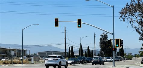 East San Jose Traffic Light Took Months To Replace San José Spotlight